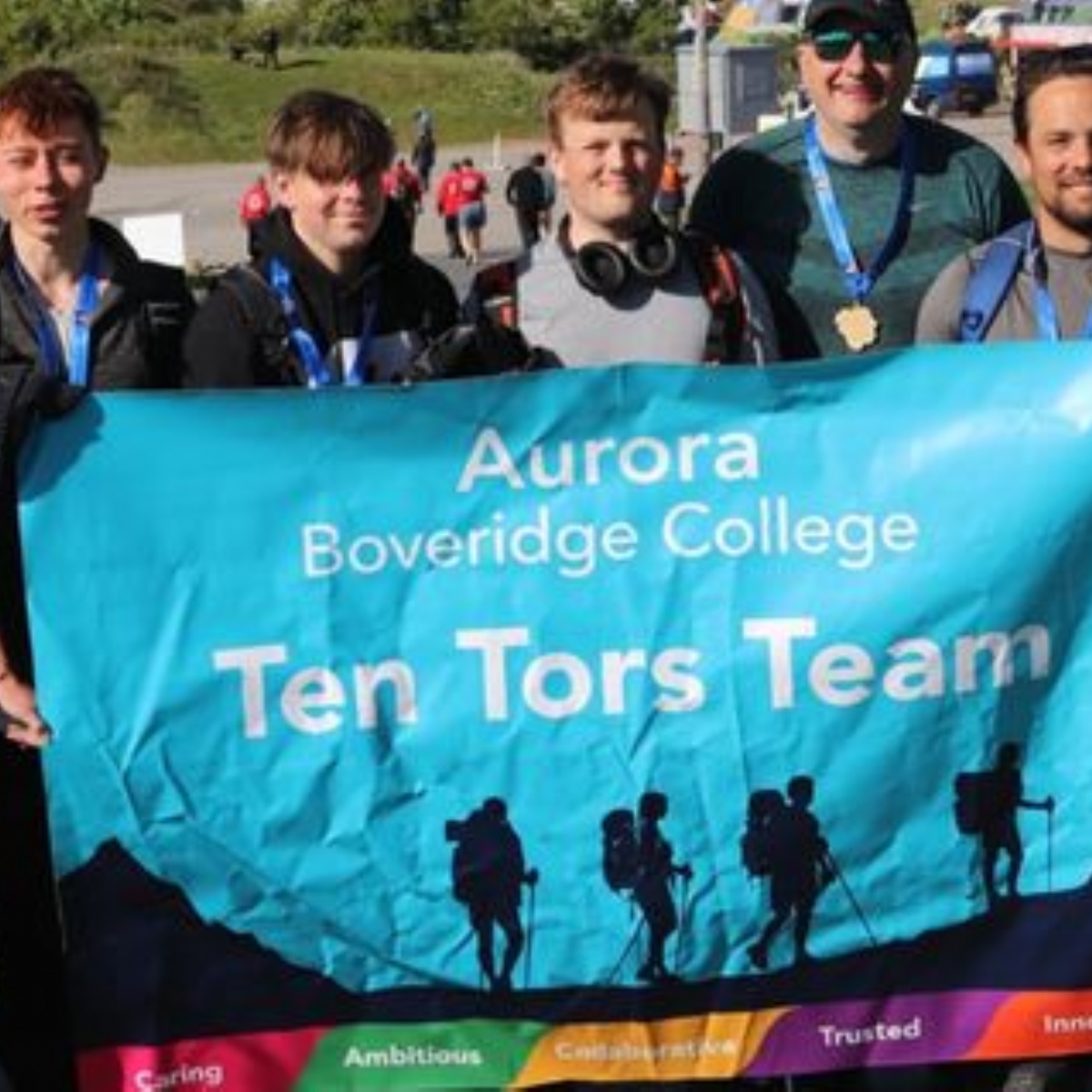 College Students Triumph On Challenging Tors Trek - Aurora